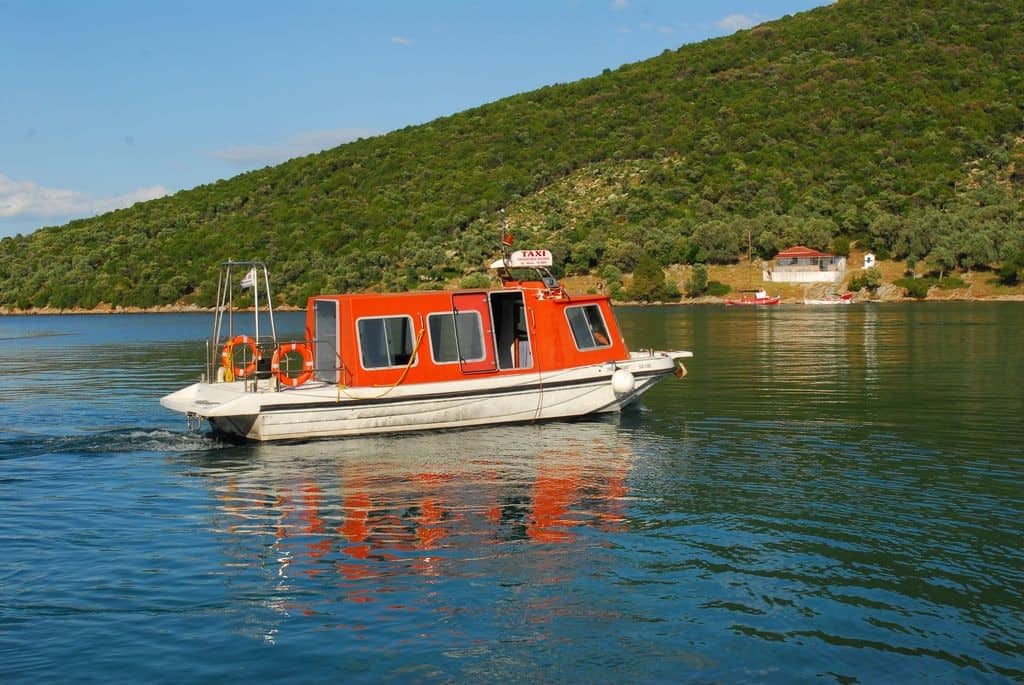 Trikeri island (Alogoporos) to Volos - TaxiInVolos